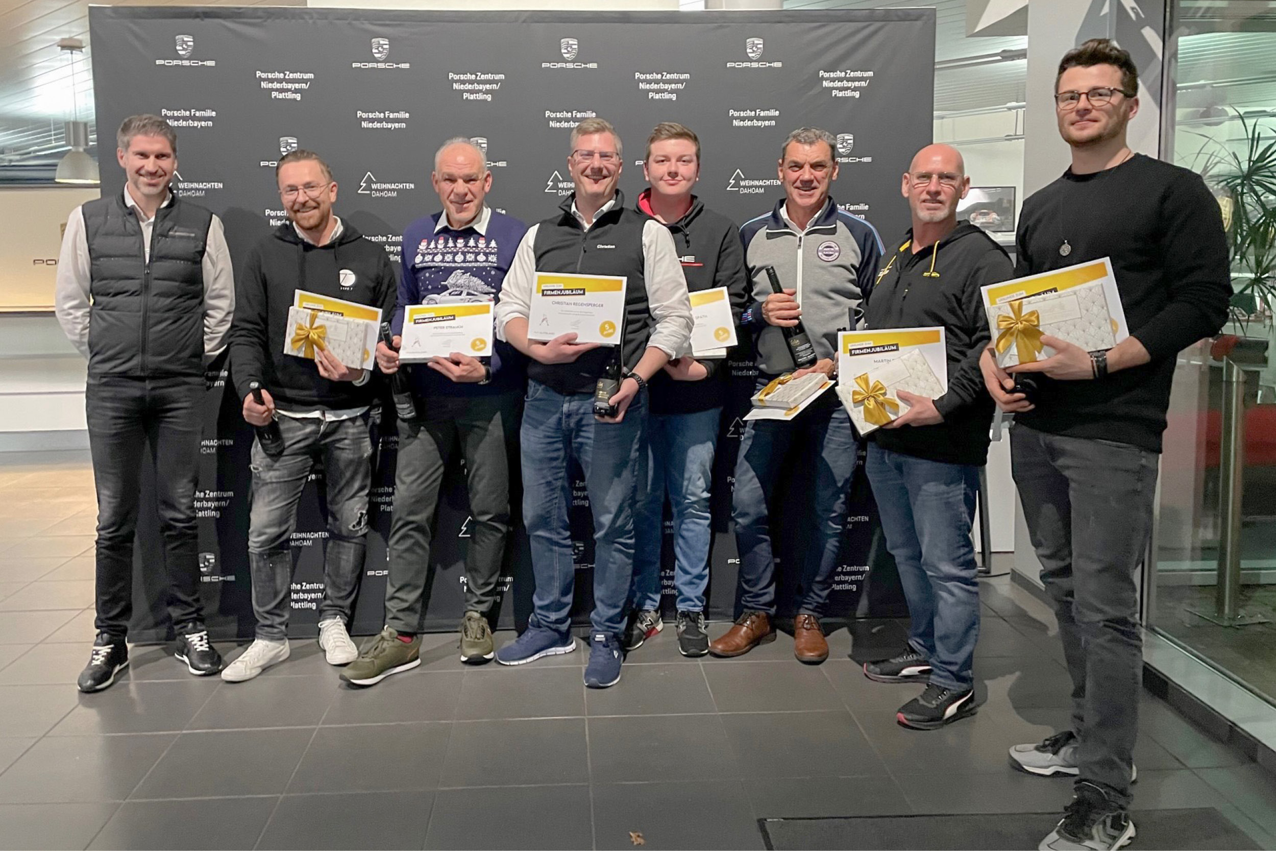 Mitarbeiterehrungen im AVP AUTOLAND.